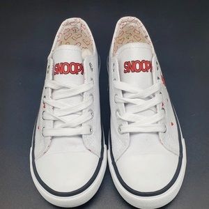 peanut’s | Shoes | Peanuts Snoopy White Canvas Laceup Children Shoe ...
